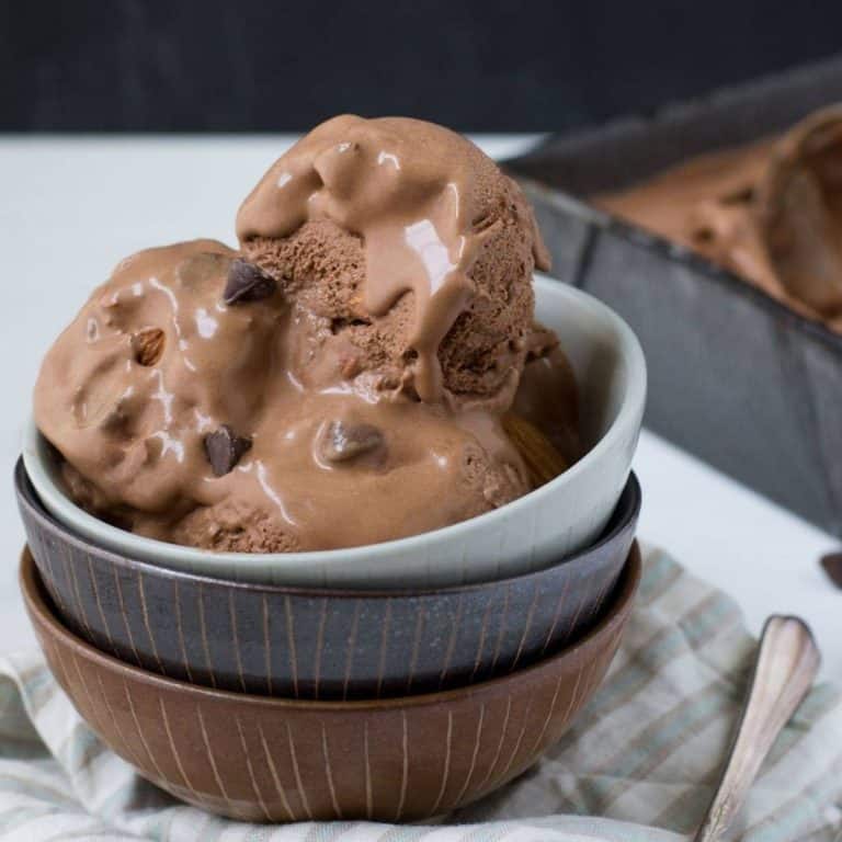 27 Drool-Worthy Healthy Ice Cream Recipes--dairy-free & low-carb